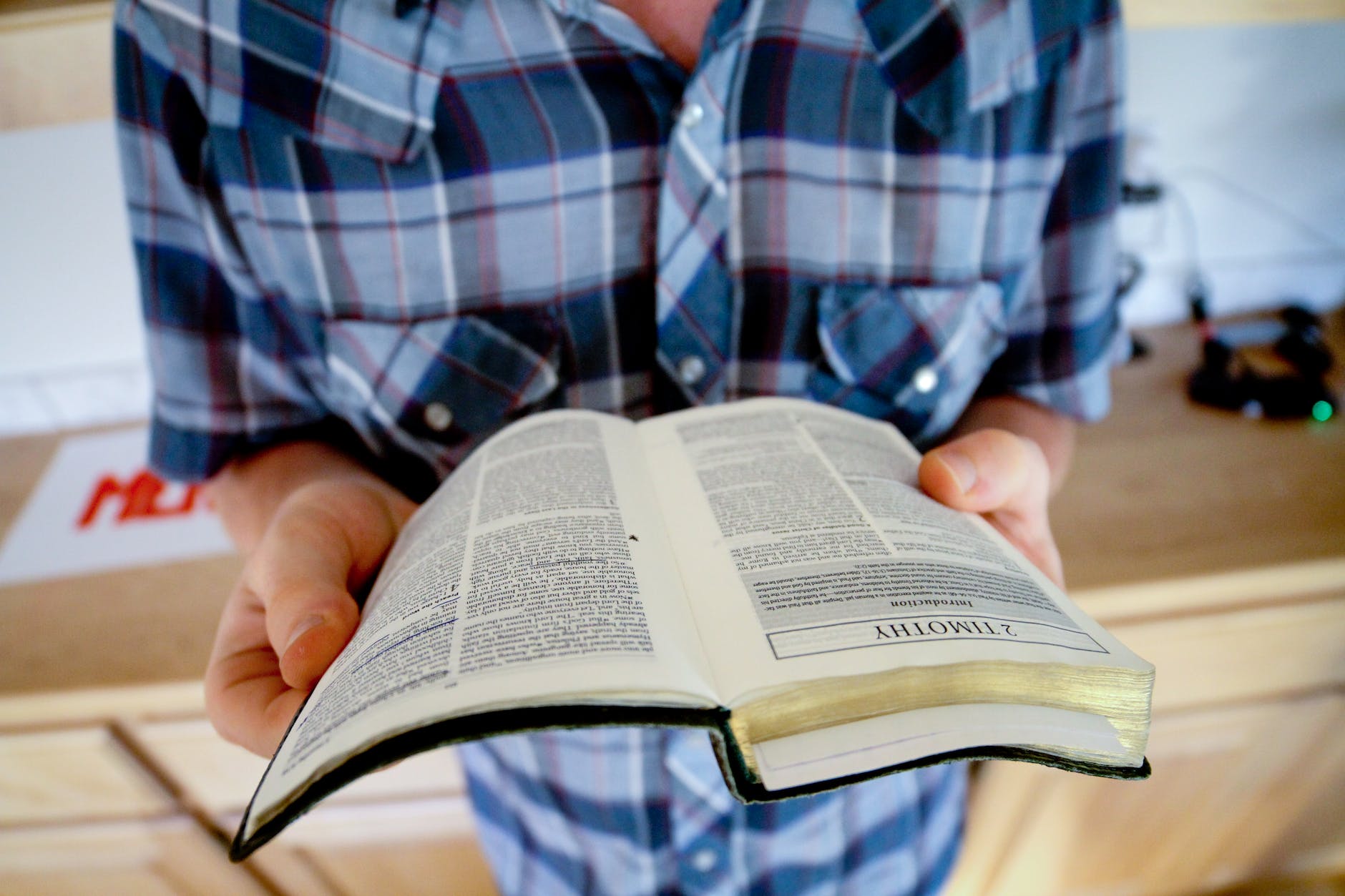 6 Tips on How to Study the Bible Effectively – Conform to Jesus